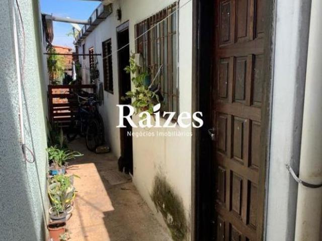Sobrado residencial e comercial no Luizote de Freitas