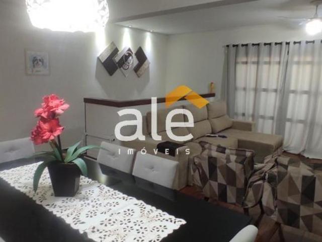 SOBRADO RESIDENCIAL E COMERCIAL À VENDA!