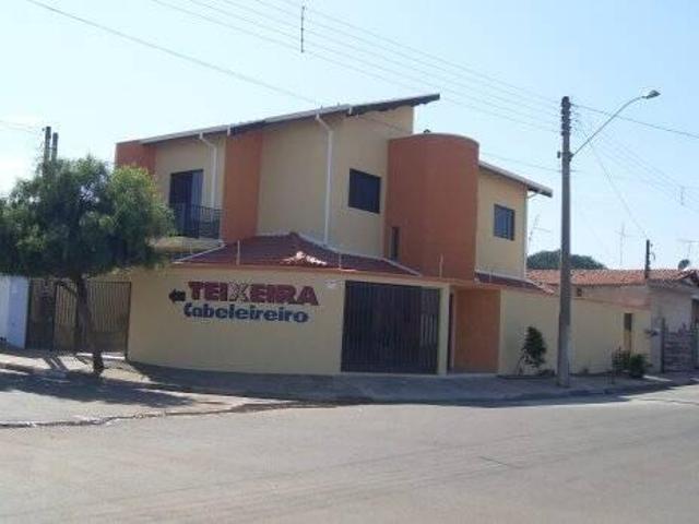 Sobrado residencial e comercial Artur Nogueira/SP