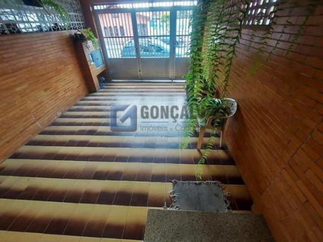 Sobrado Residencial em Jardim, Santo André – 2 Quartos, 2 Banhos, 1 Vaga, Acabamento em Taco