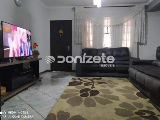 Sobrado Residencial em Santo André Campestre – 2 Quartos, 2 Vagas, Aceita Financiamento