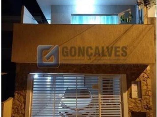Sobrado Residencial em Santo André Vila Sacadura Cabral – 2 suítes, 200m², 2 vagas