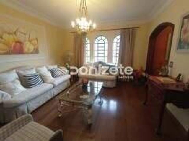 Sobrado Residencial em Santo André – 3 Dorms 1 Suíte, 4 Vagas, Aceita Financiamento