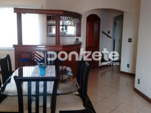 Sobrado Residencial em Santo André 4 Quartos, 2 Suítes, 7 Vagas, Financia e Permuta
