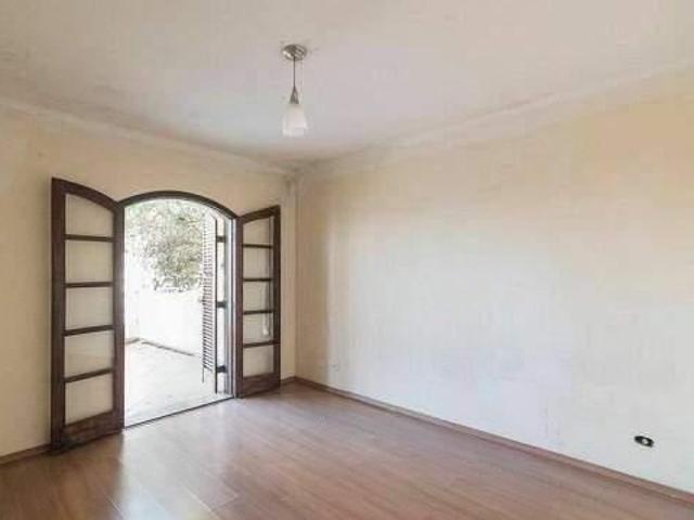 Sobrado Residencial em Vila Gilda, Santo André — 3 suítes, 8 vagas, 512 m²