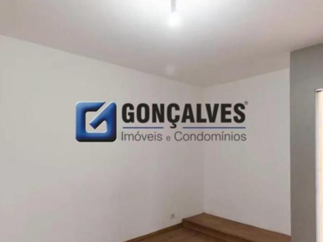 Sobrado residencial frente em JD Pauliceia, SBC 3 quartos 1 suíte e 2 vagas