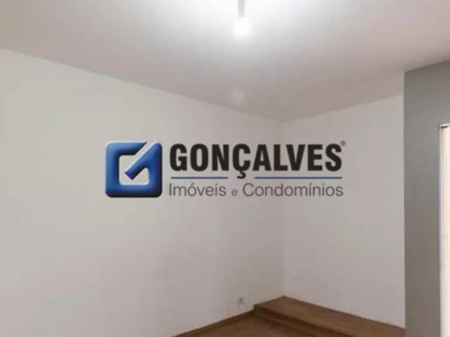 Sobrado residencial frente em JD Pauliceia, SBC 3 quartos 1 suíte e 2 vagas