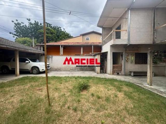 Sobrado Residencial União 3 quartos / 1 suíte / 3 vagas / amplo quintal