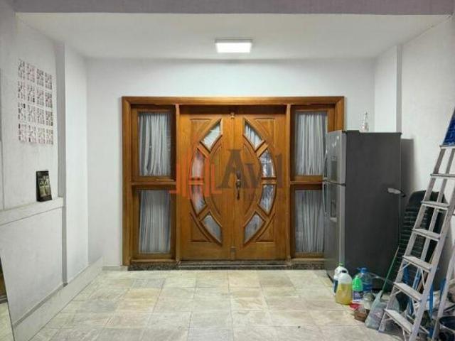 Sobrado Residencial 275m² com 3 quartos 3 suítes e 1 vaga à Venda no Tatuapé