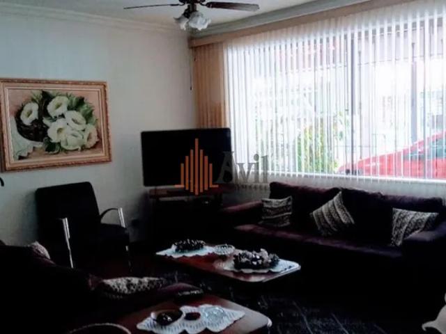 Sobrado Residencial 220m² com 3 quartos, 1 suíte à Venda no Tatuapé