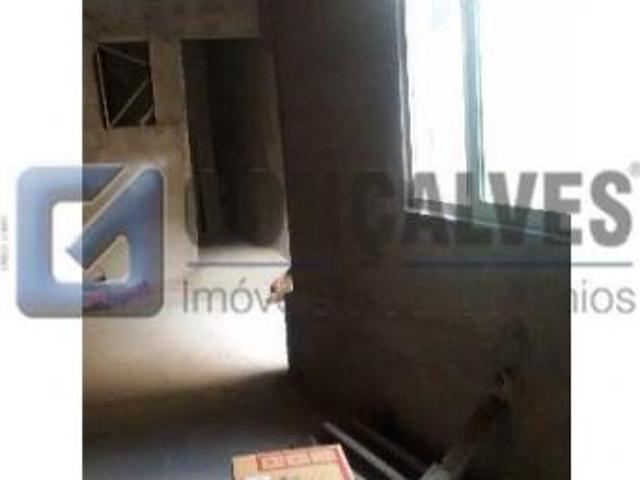 Sobrado Residencial 2 Quartos com 2 Suítes – Santo André, Condomínio Maracanã