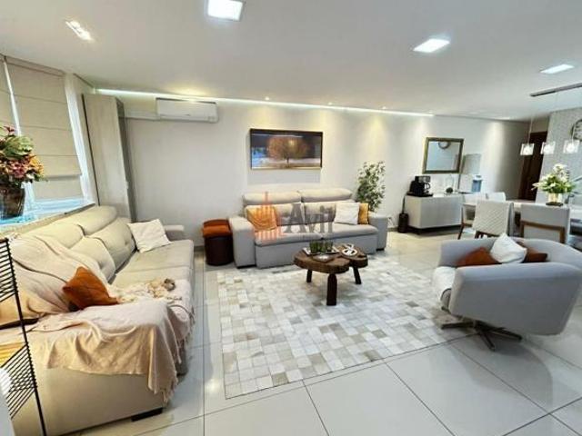 Sobrado Residencial 350m² com 3 quartos, 3 suítes à Venda no Tatuapé