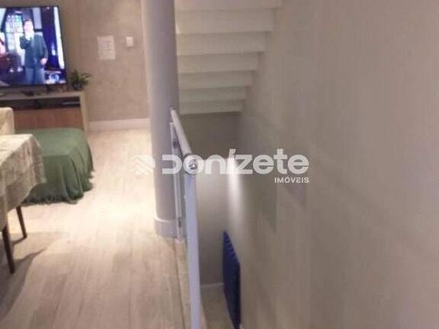 Sobrado residencial 3 dormitórios 1 suíte com 2 vagas em Vila Bastos, Santo André