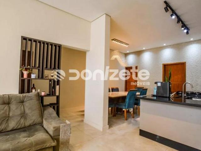 Sobrado Residencial 3 Dormitórios 1 Suíte no Campestre, Santo André