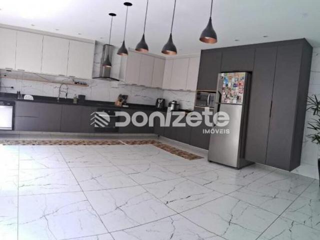 Sobrado Residencial 3 Dormitórios 2 Suítes em Santo André – Financia e Permuta