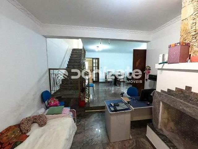 Sobrado Residencial 3 Dormitórios com 3 Vagas em Vila Curuçá, Santo André