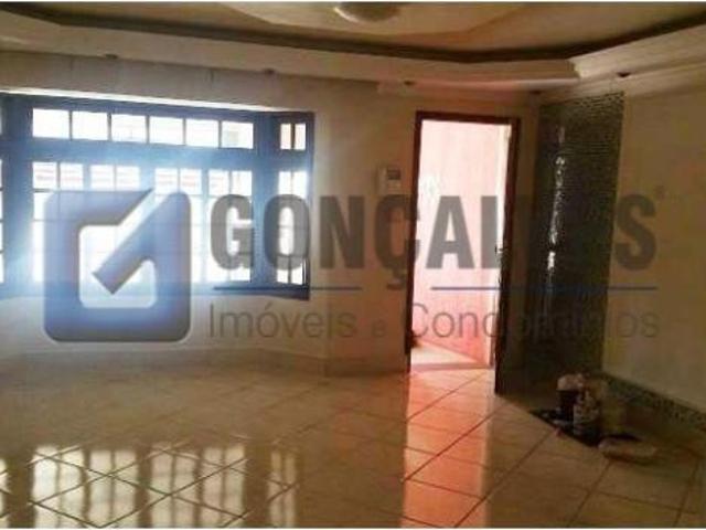 Sobrado Residencial 3 Dormitórios com 8 Vagas em Vila Camilópolis, Santo André