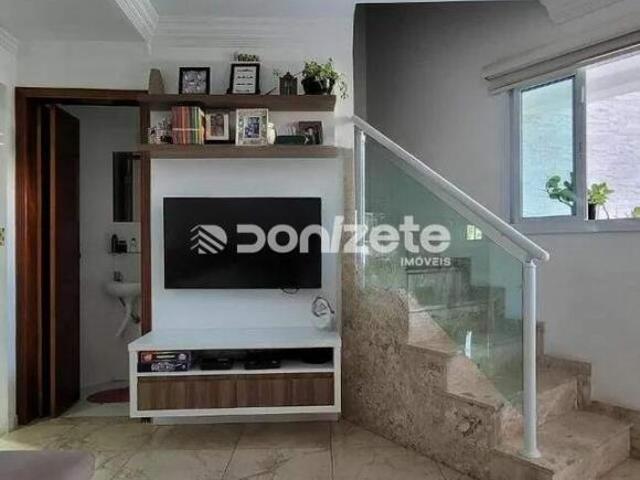 Sobrado Residencial 3 Dorms com 4 Vagas em Vila Guiomar, Santo André