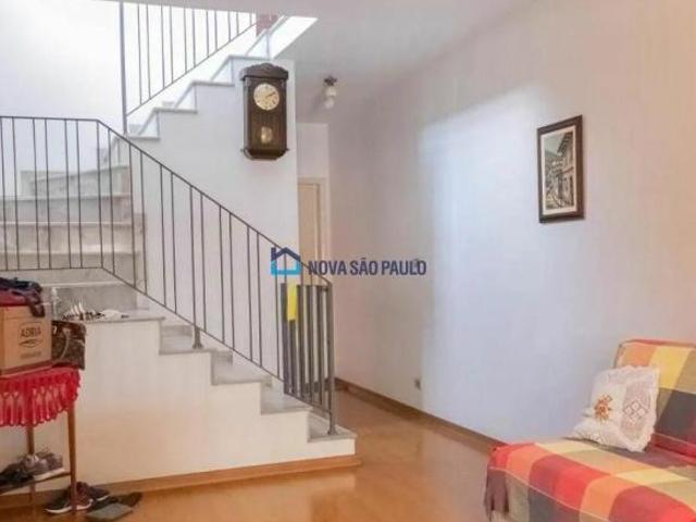 Sobrado residencial 3 dorms, suíte, 2 vagas, com 137m²