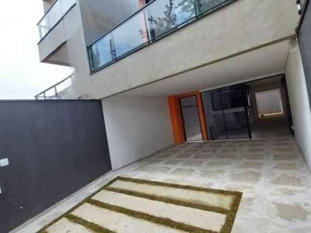 Sobrado Residencial 3 Suítes com 4 Vagas no Jardim Paraíso, Santo André