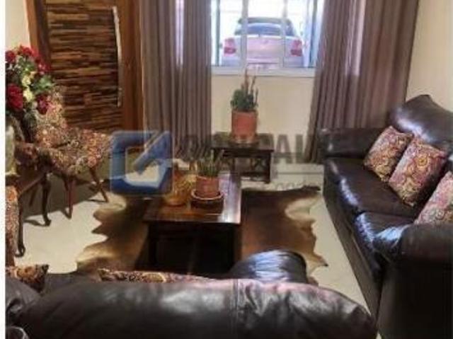 Sobrado Residencial 3 suítes com 4 vagas em Vila Alzira, Santo André – R$ 1.167.000