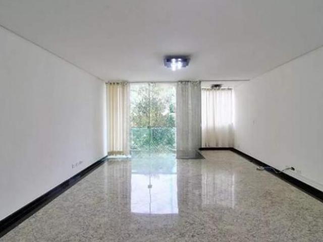 Sobrado Residencial 3 Suítes com 5 Vagas no Vila Gilda – Financiamento Ativo