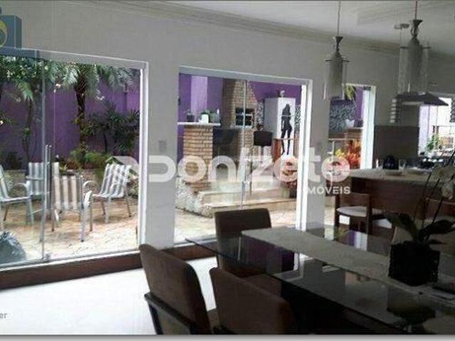 Sobrado Residencial 3 suítes com 5 vagas em Parque das Nações, Santo André – Financia e Permuta