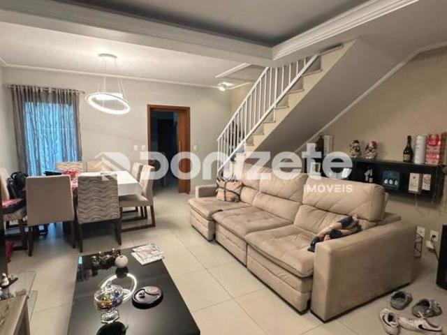 Sobrado Residencial 3 Suítes com 3 Vagas em Vila Alpina, Santo André – Aceita Financiamento