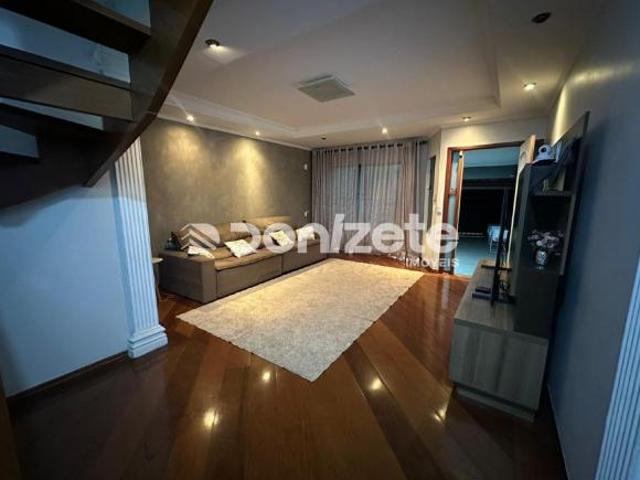 Sobrado Residencial 3 Suítes com 3 Vagas – Parque das Nações, Santo André