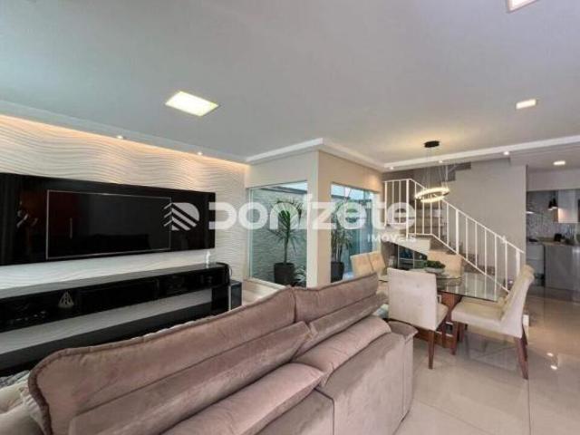 Sobrado Residencial 3 Suítes com 3 Vagas — Vila Eldízia, Santo André | Financia e Permuta
