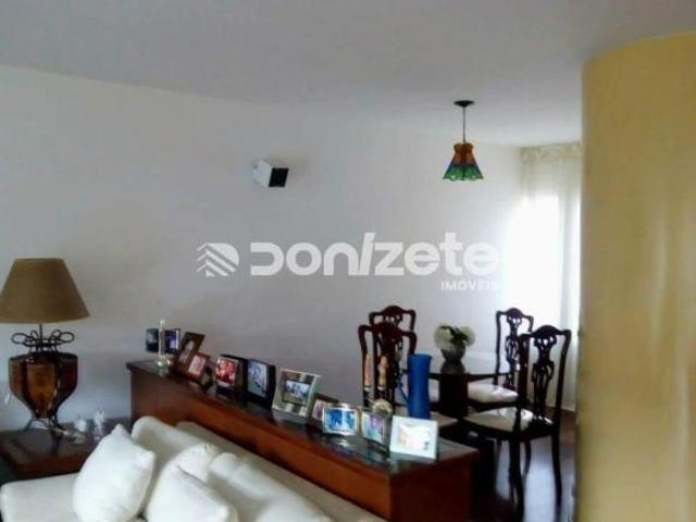 Sobrado Residencial 3 Suítes, 417 m², 6 Vagas em Santo André – Aceita Financiamento