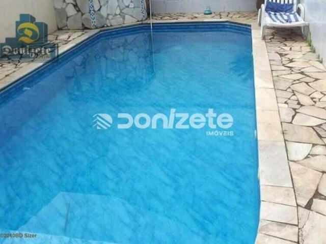 Sobrado Residencial 3 suítes, 4 vagas em Santo André Santa Maria – Financia e aceita permuta