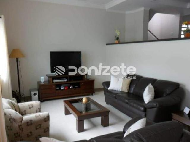 Sobrado Residencial 3 Quartos 1 Suíte com 3 Vagas em Santo André Santa Maria