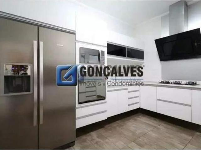 Sobrado Residencial 3 Quartos + 1 Suíte em Jardim, Santo André – Venda