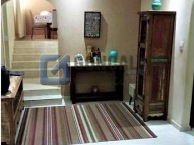 Sobrado Residencial 3 Quartos com 2 Vagas em Taboão, SBC – R$ 680.000
