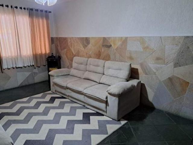 Sobrado Residencial 3 Quartos com 2 Vagas em Vila Scarpelli, Santo André – Financiamento e Permuta A