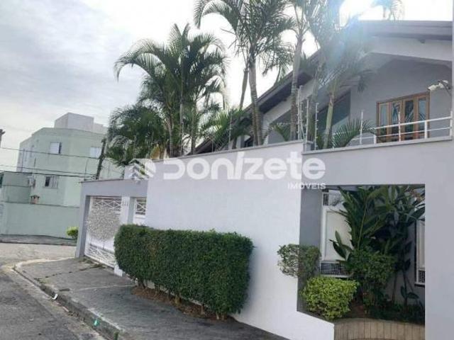 Sobrado Residencial 3 Quartos com 2 Suítes em Vila Scarpelli, Santo André – Financiamento e Permuta
