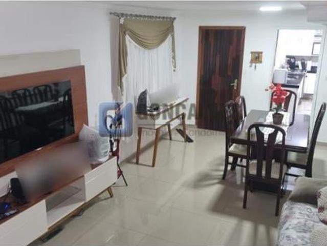 Sobrado Residencial 3 Quartos com 4 Vagas em Vila Camilópolis, Santo André