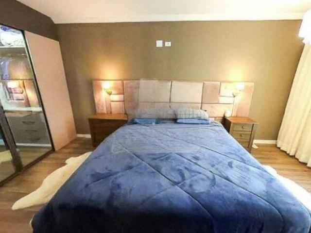 Sobrado Residencial 3 Quartos com 4 Vagas na Vila Scarpelli – Aceita Financiamento e Permuta
