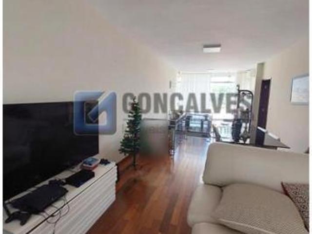 Sobrado Residencial 4 Dorms com 3 Vagas em Nova Petrópolis, SBC