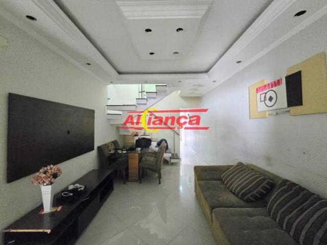 SOBRADO RESIDENCIAL 4 SUÍTES JD. ADRIANA