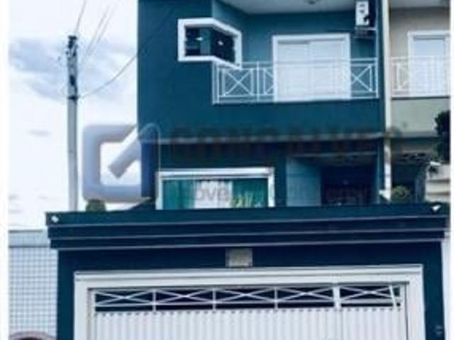 Sobrado Residencial 4 Quartos com 5 Vagas em Santa Terezinha, SBC R$1.275.000