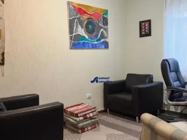 Sobrado residencial/comercial 118 m2 de área construída 192 de terreno frente de 8 metros próximo me