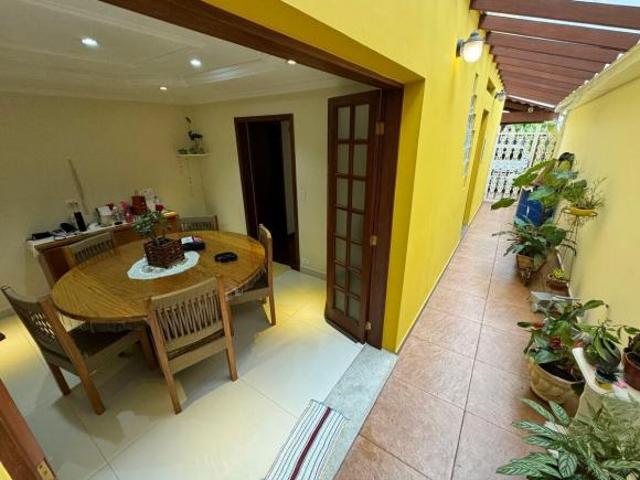Sobrado Sustentável com 3 Suítes e 2 Vagas no Jardim Bonfiglioli FL43