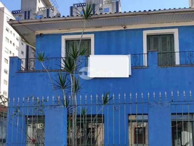 Amplo Sobrado com 3 Dormitórios e 10 Vagas Excelente Localização no Centro de SBC