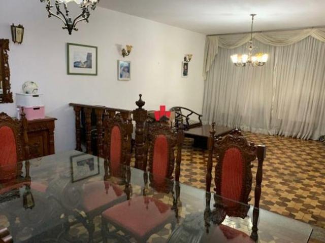 Sobrado semi mobiliado, com 4 dorm, sala c/ 2 ambientes, copa, coz 2 vagas