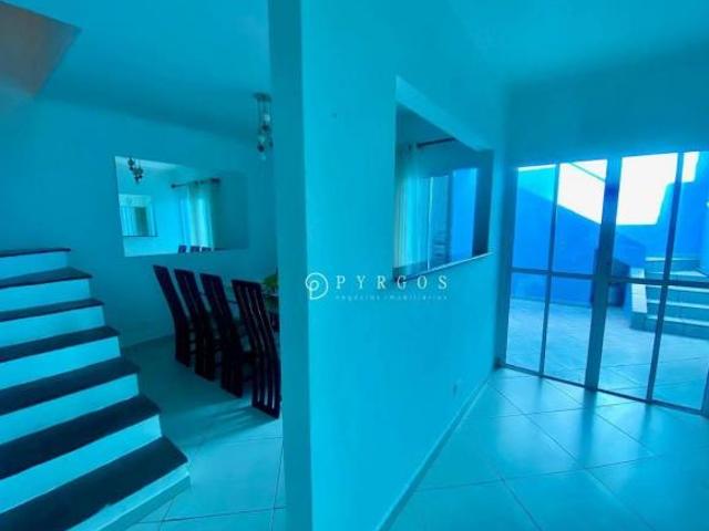 Sobrado Semi Mobiliado com 3 dormitórios à venda, 97 m² por R$ 590.000 Jardim Califórnia Jacare