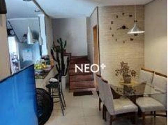 Sobrado semi mobiliado com 3 dormitórios e 2 vagas – Espaço, conforto e praticidade para morar bem e