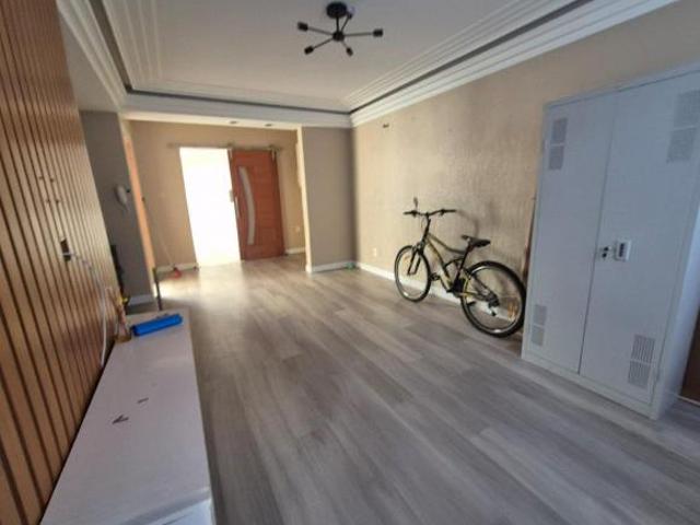 SOBRADO SEMI MOBILIADO EM CONDOMÍNIO COM 3 DORM ÁREA GOURMET 2