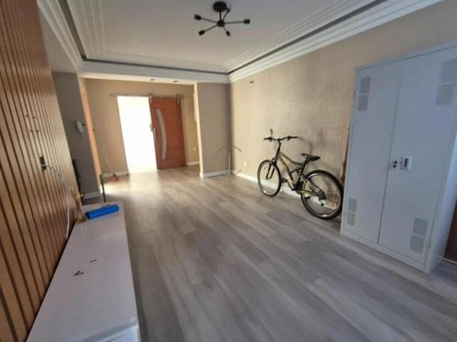 SOBRADO SEMI MOBILIADO EM CONDOMÍNIO COM 3 DORM ÁREA GOURMET 2 VAGAS, BAIRRO FÁTIMA EM CANOAS/RS